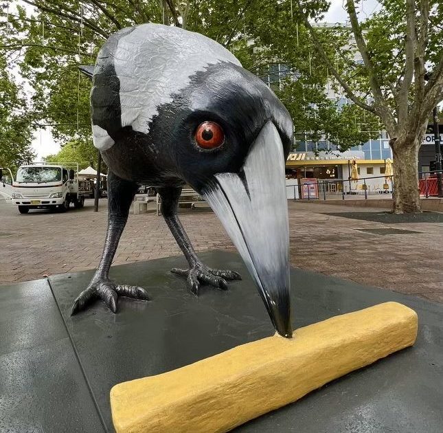 Civic's vandalised big magpie to fly off for repairs | Region Canberra