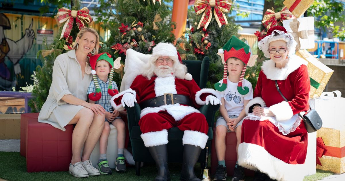 Here's where you can take your photo with Santa this year in Canberra ...