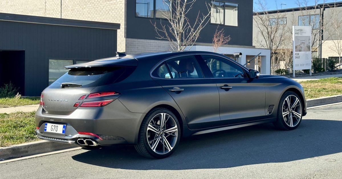 The Genesis G70 shows looking good is more important than having rear ...