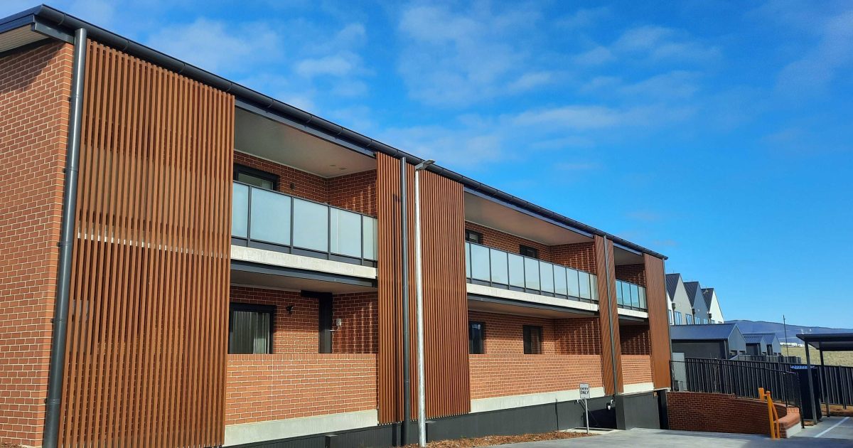 7.5-star complex unveiled: Public housing build on the up after delays ...