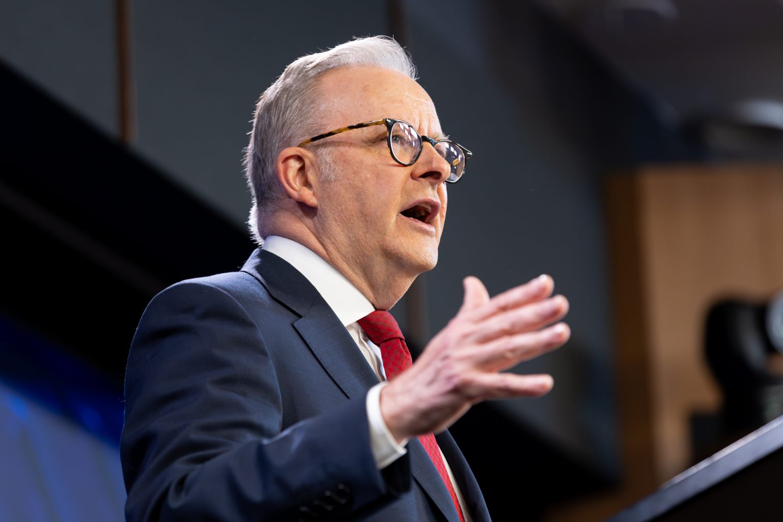 Albo delivers last major campaign speech, in a place where Dutton won't ...